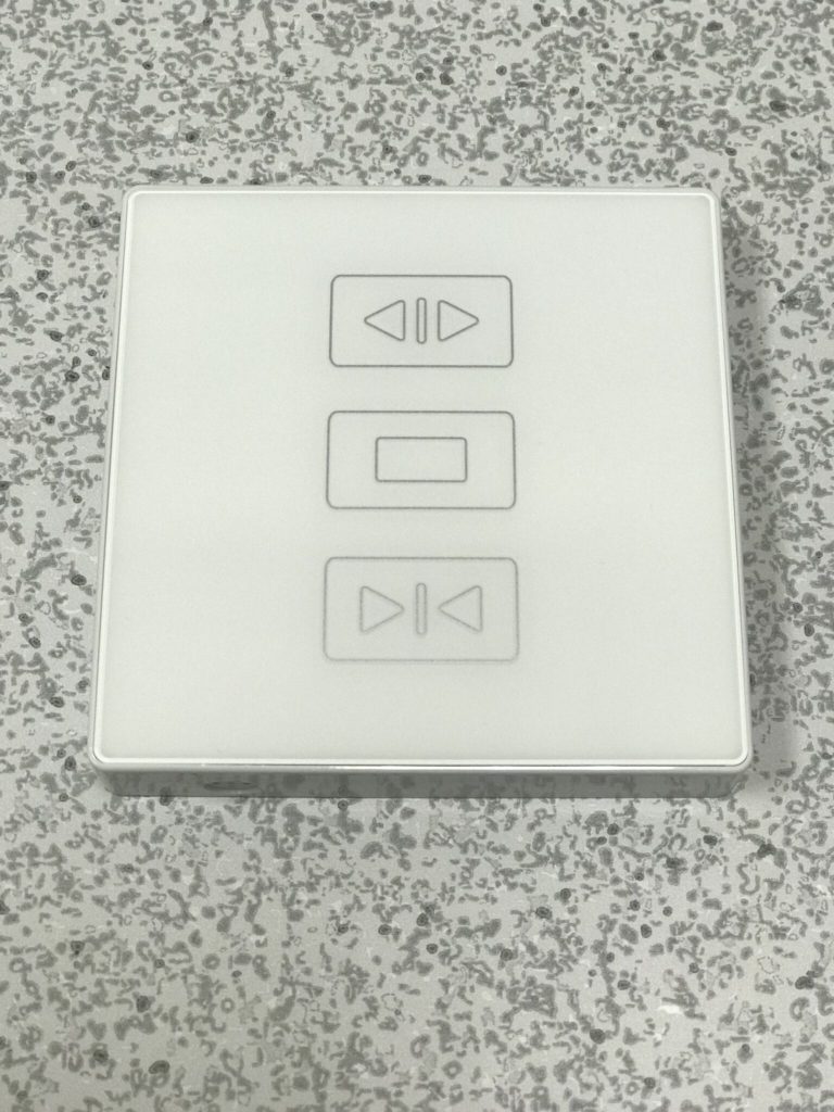 Wireless RF Wall Switch (1-Channel) (Model: R35-C1) - Electric Drapery Rod